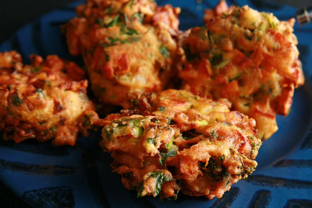 Mixed Vegetable Pakora Recipe [Veggie Pakora] - Beyond Flour