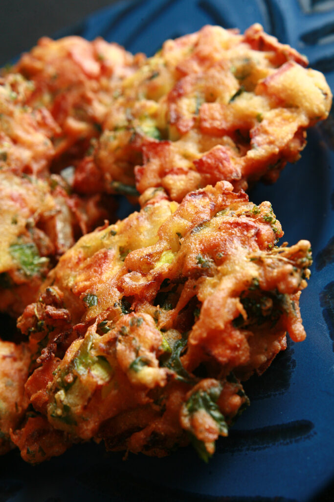 Mixed Vegetable Pakora Recipe [Veggie Pakora] - Beyond Flour