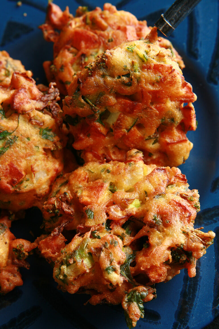 Mixed Vegetable Pakora Recipe [Veggie Pakora] - Beyond Flour