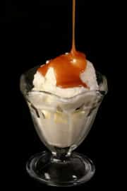 Maple Caramel Sauce [Maple Syrup Caramel] - Beyond Flour