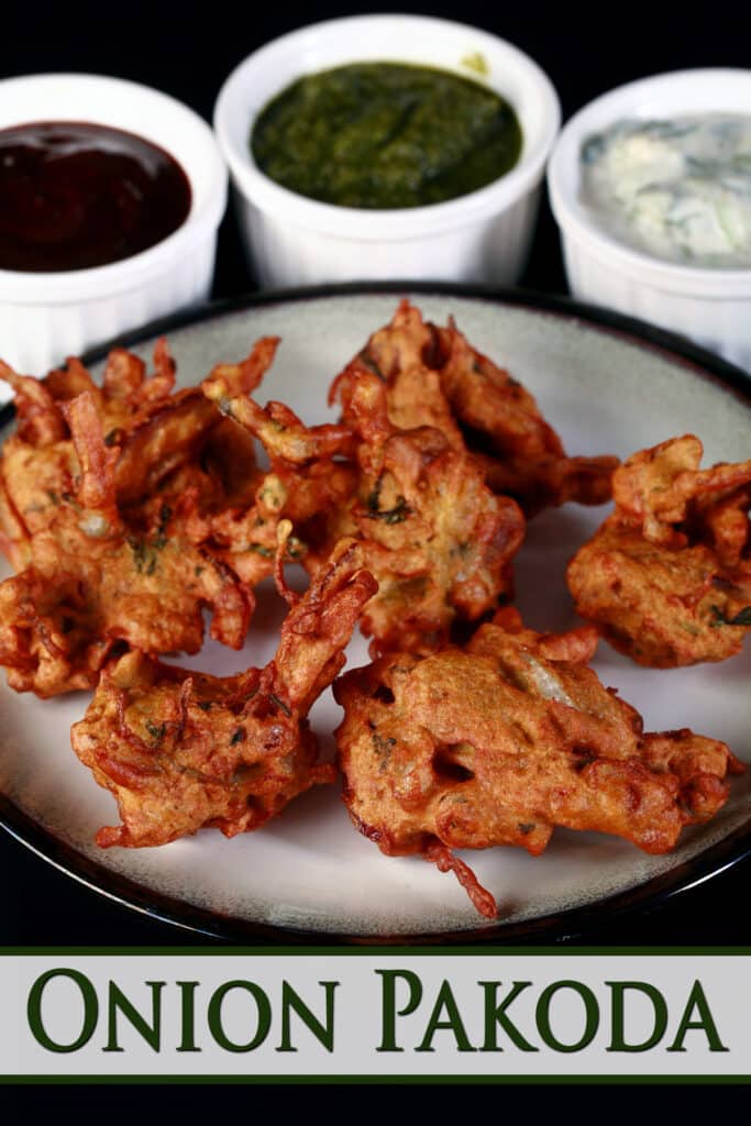 Onion Pakoda [Onion Pakora - Onion Fritters] - Beyond Flour